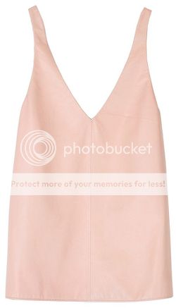 COLOR LOVE: PALE ASHY PINK - FASHION IN FLIGHT